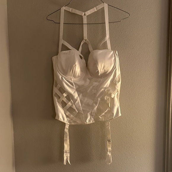 Adore Me | Intimates & Sleepwear | Nwot Adore Me Ivory Bustier W Back ...